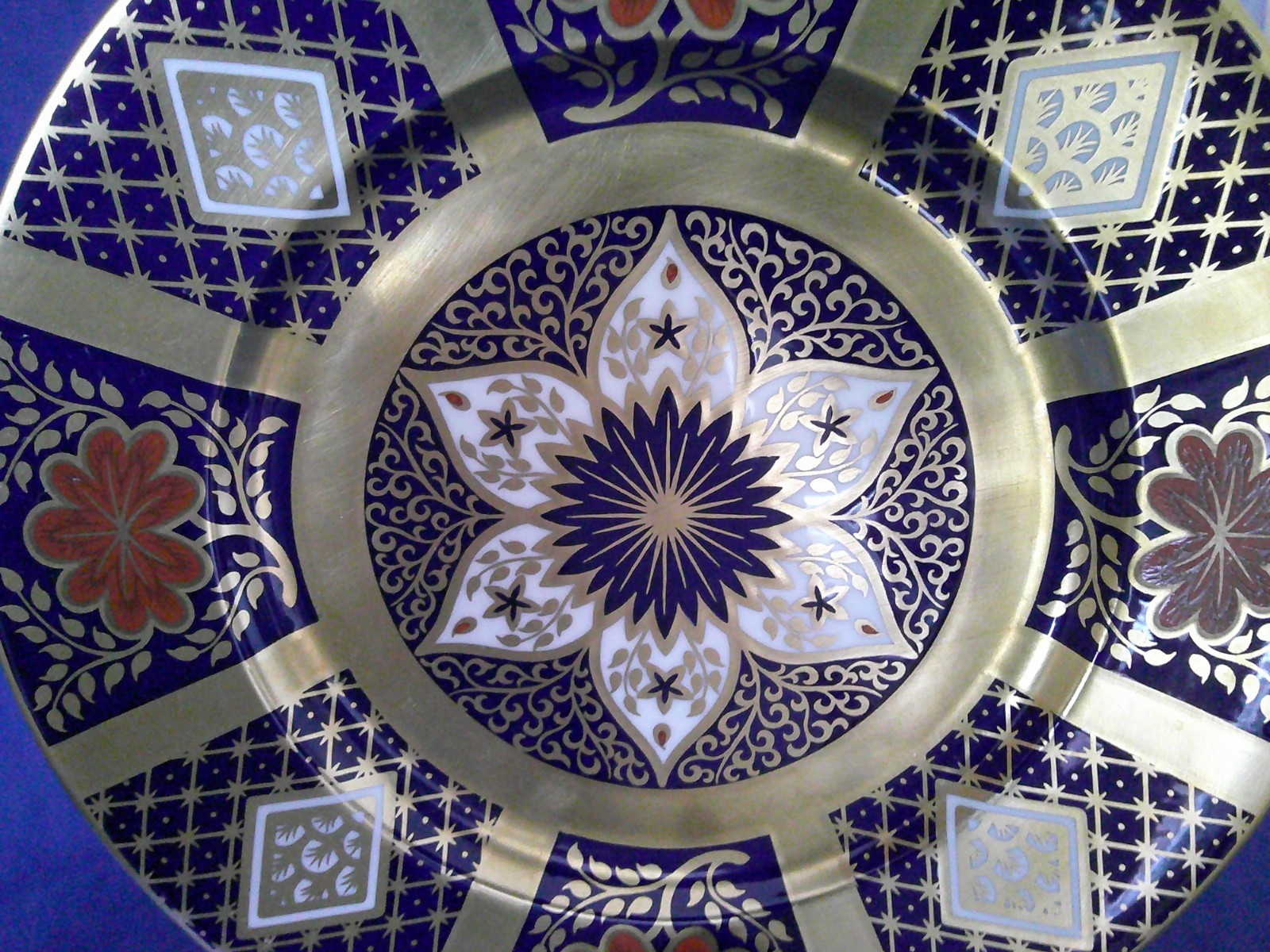 Caverswall Romany Pattern Salad Cabinet Plate 22 Kt Gold Quantity 4 ...
