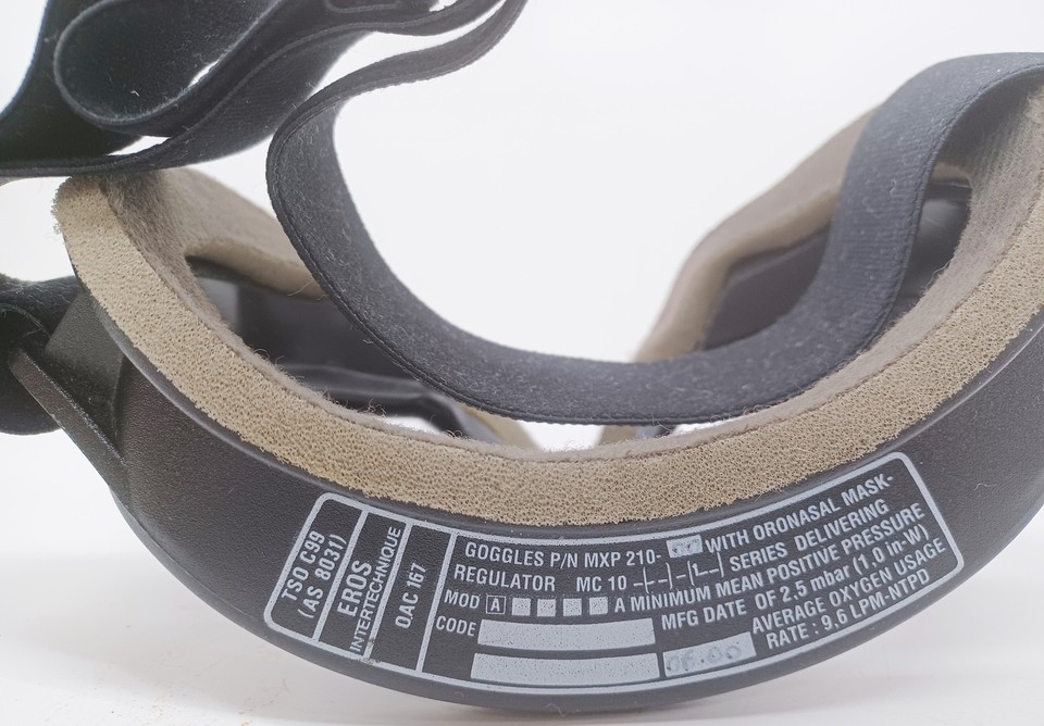 Used EROS Aircraft Smoke Goggles p/n MXP210-00 with Goggles Bag p/n ...