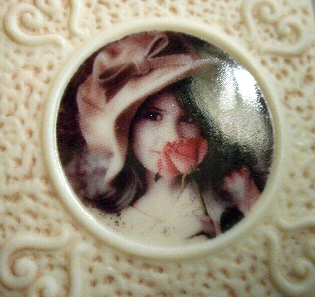 Enesco Kim Anderson's"Pretty as a Picture"1999 NBM Bahner Studios AG ...