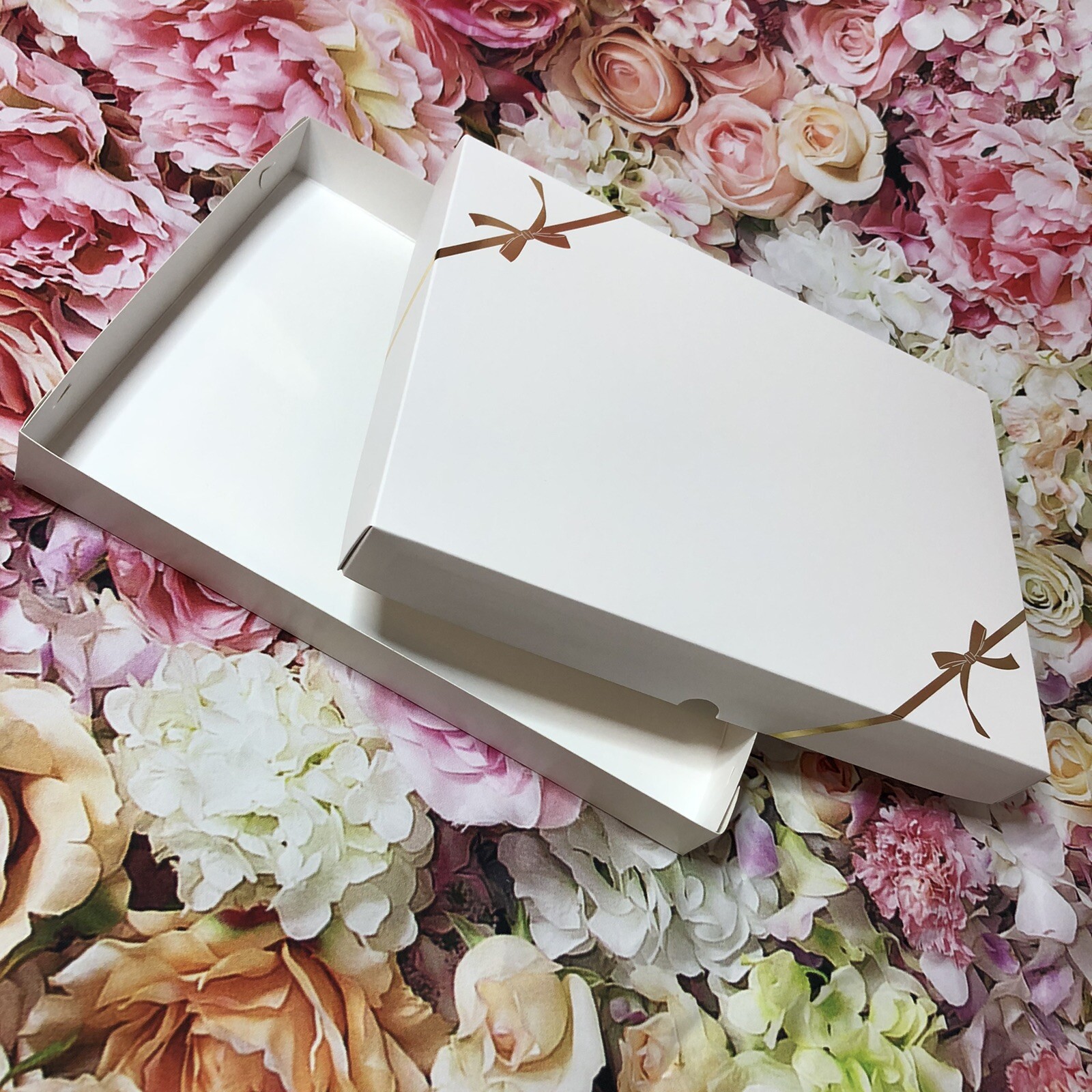 FlatPack Gift Box Boxes Ribbon Gold Foil Detail A4 Birthday Gift ...