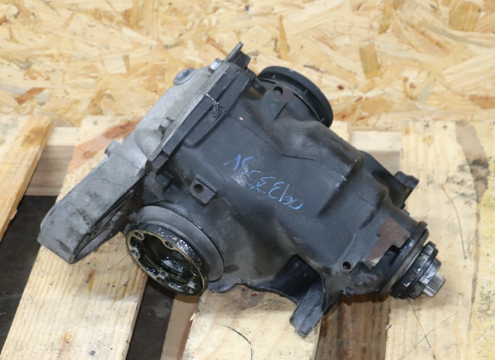 Rear Axle Final Drive Differential Carrier 3.46 Ratio OEM BMW E82 E90 ...