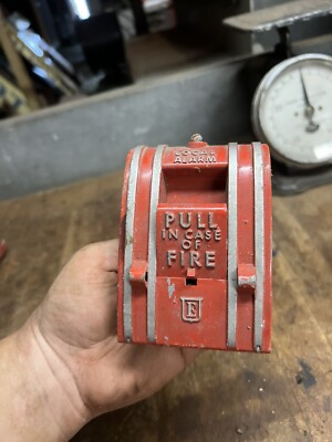 Vintage Old E Edwards Station Call Box Pull In Case Of Fire Local Alarm ...