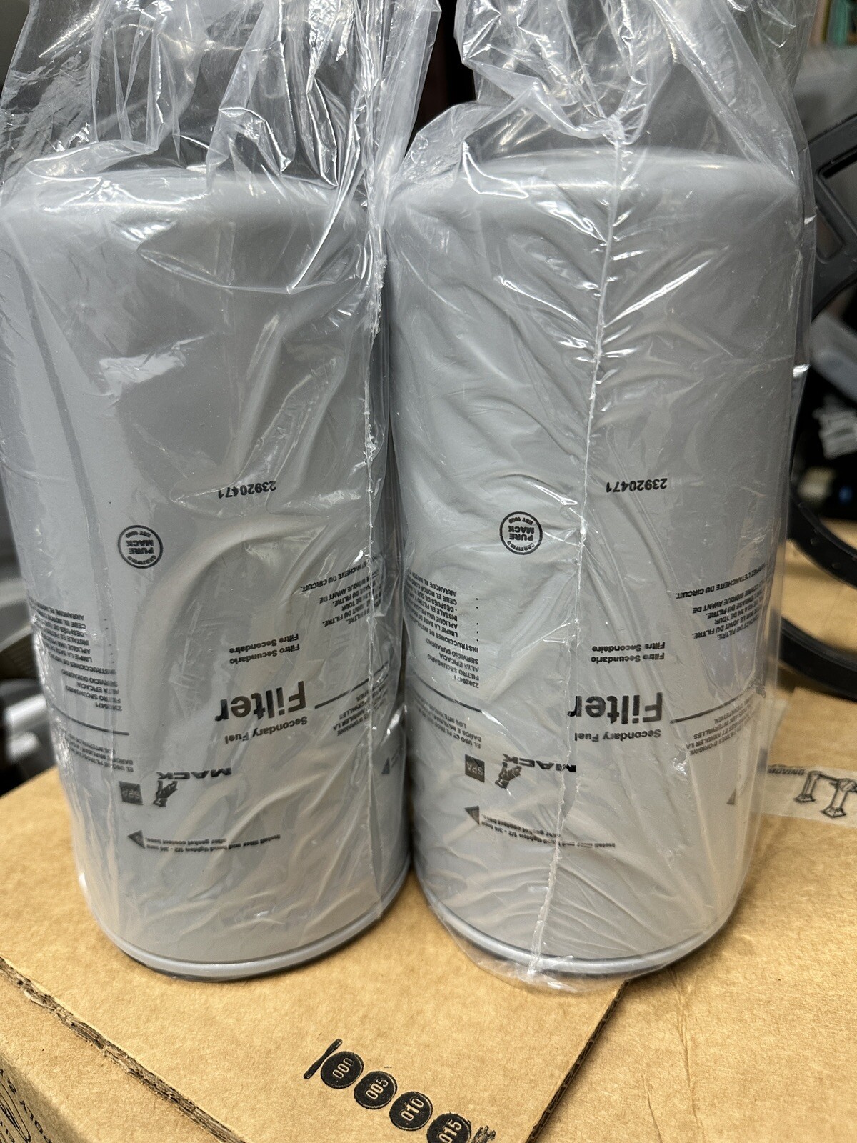 MACK 23920471 - Cross reference fuel filters