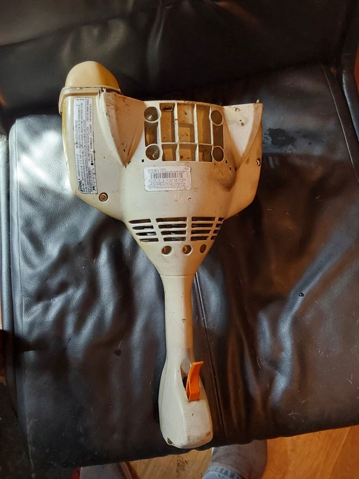 GENUINE STIHL FS56RC FUEL TANK ENGINE HOUSING - LATE VERSION | eBay