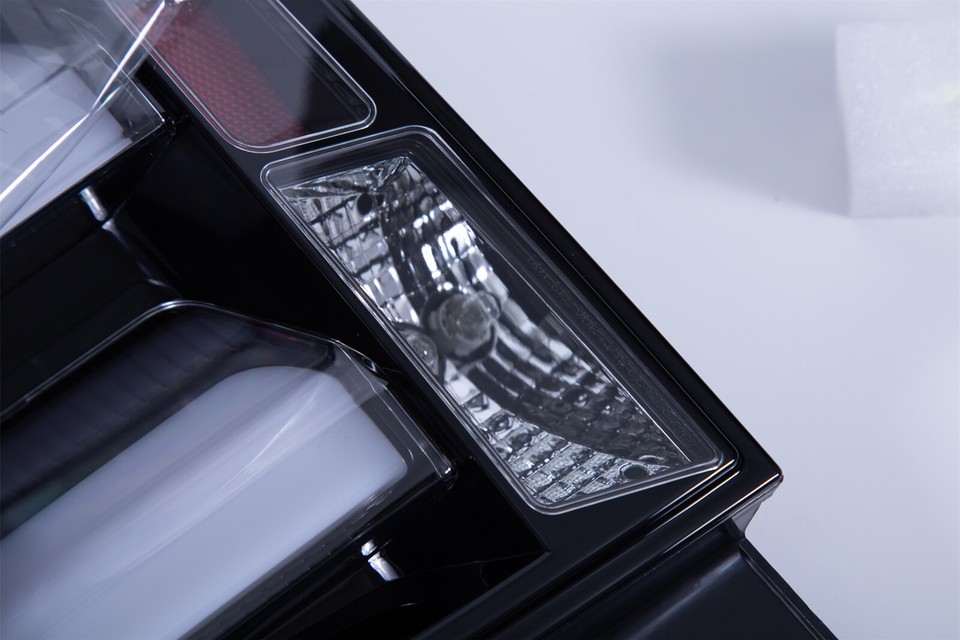 White Lens LED Tail Lights Brake Lamp For Ford Mustang 2005-2009 Pair ...