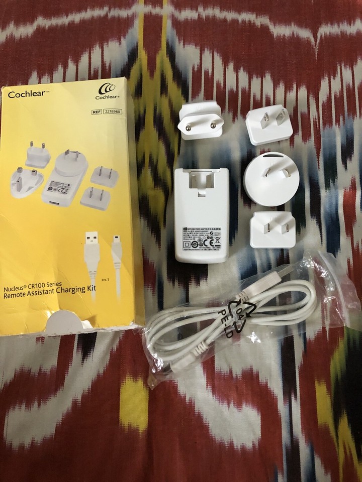 Cochlear Remote Assistant Chargind kit (Z218960) - White CR100 Series ...