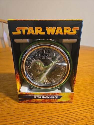 NOS NEW Star Wars Yoda retro alarm clock Clicks 2005 Official Lucasfilm ...