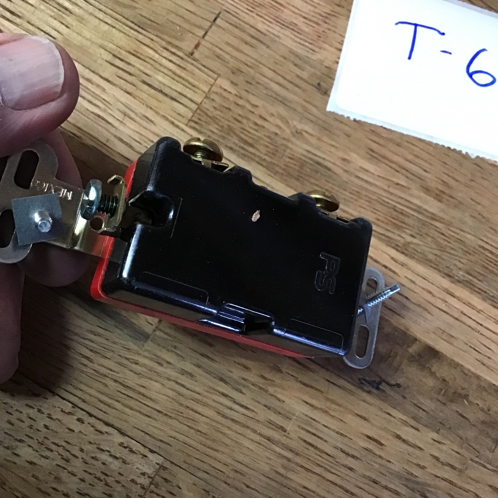 P&S PS20AC1 20AC1 BROWN SINGLE POLE SWITCH 20 Amp 120-277 Toggle ...