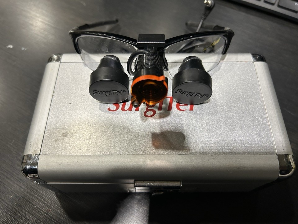 SurgiTel Loupes with Ultra LIght Optics LED Light Oakley Frames and ...