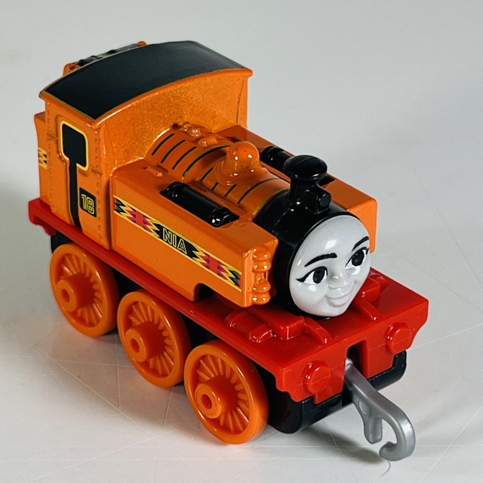 Thomas the Train Nia Tank Engine Diecast Plastic Friends Pull Along ...