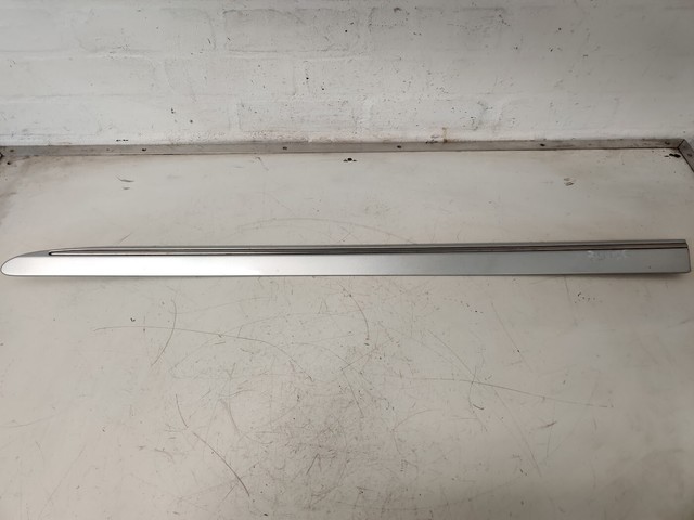 MERCEDES W251 Door Molding Trim Silver Front Left R Class W251 OEM ...