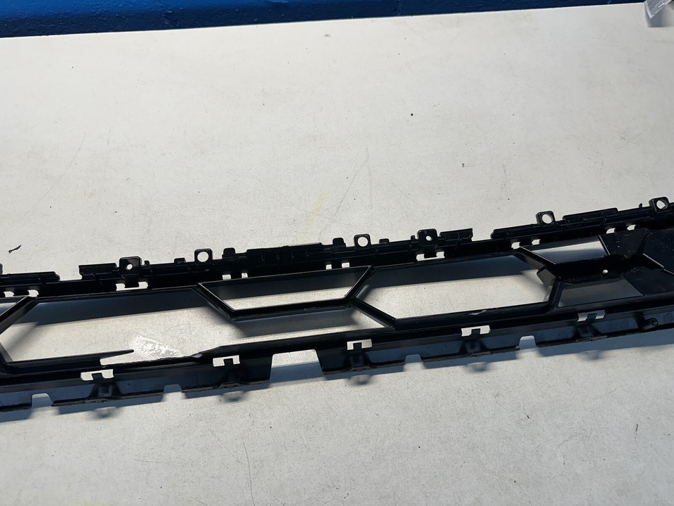 2024-2025 HYUNDAI ELANTRA FRONT Center Grille 86351-AANA0 OEM ⚡️Damage ...