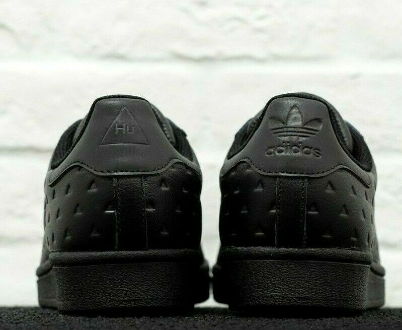 MENS ADIDAS PW SUPERSTAR HU PHARRELL WILLIAMS TRIPLE BLACK MENS ADIDAS PW SUPERSTAR HU PHARRELL WILLIAMS TRIPLE BLACK