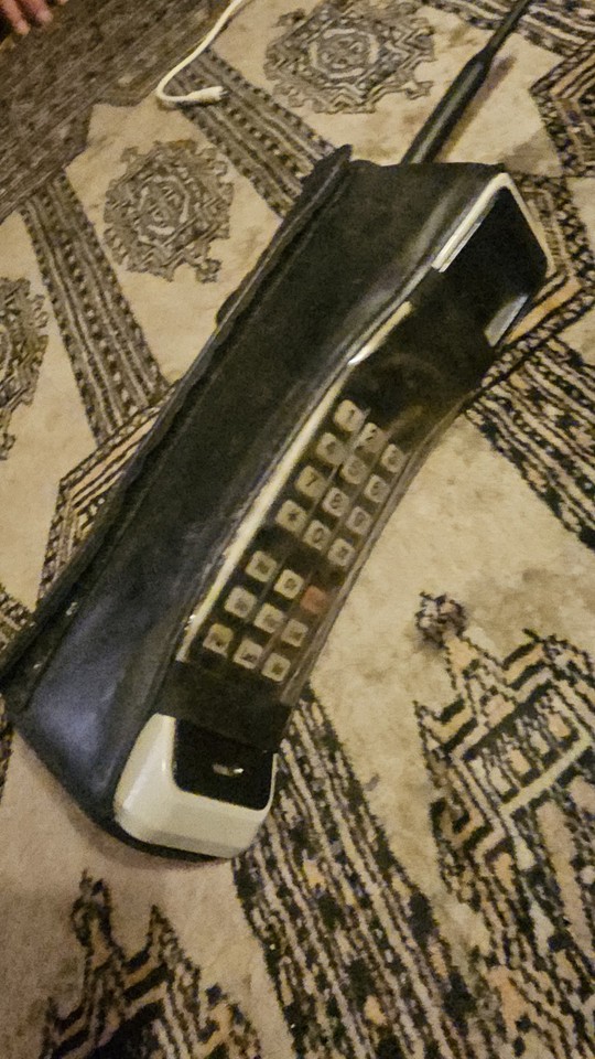 VINTAGE CELL PHONE MOTOROLA 1980's Brick Phone OG | eBay