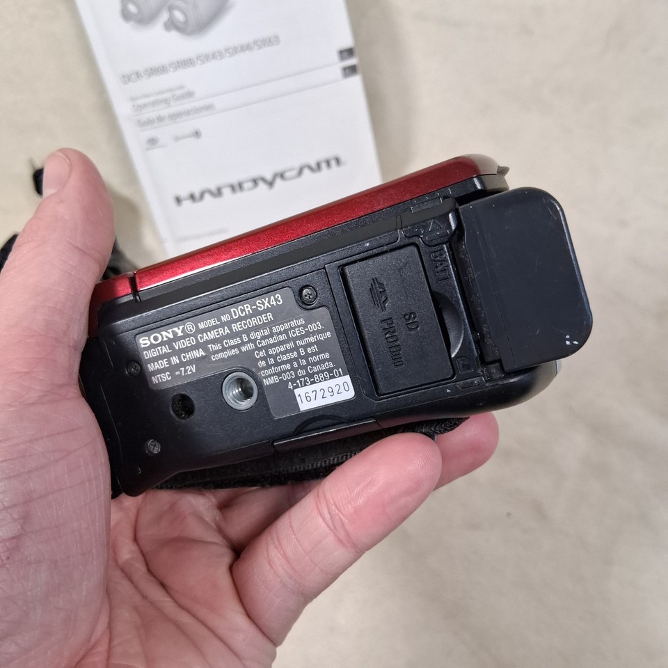 Sony DCR-SX43 HandyCam Digital Video Camcorder Red 60× Zoom w/ Manual ...