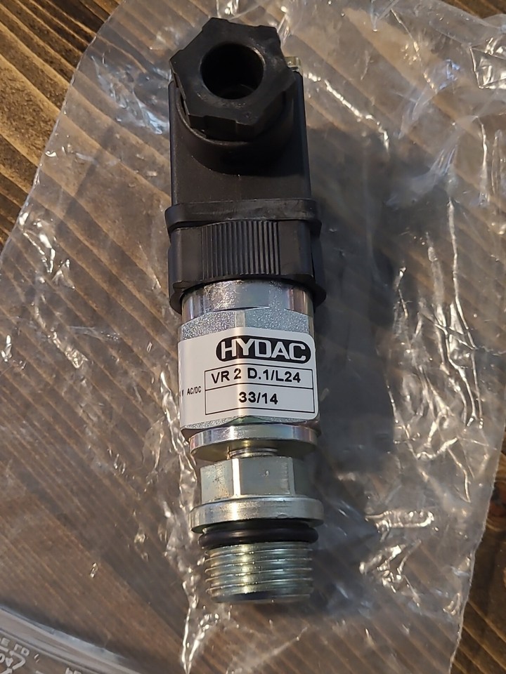 Hydac 6072559 Hydraulic Fluid Clogging Indicator VR2 D.1/L24 | eBay