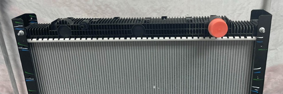 TXE 1003850D Genuine Freightliner Radiator With Frame OEM - New | eBay