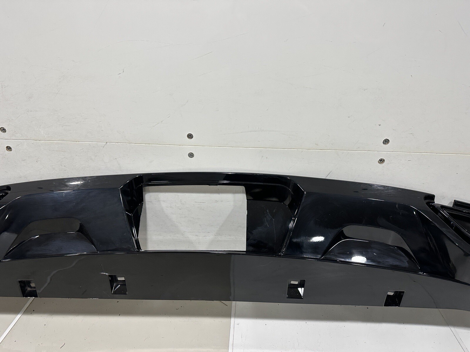 OEM VW ATLAS REAR BUMPER VALANCE DIFFUSER R-LINE 2018 2019 2020 ...