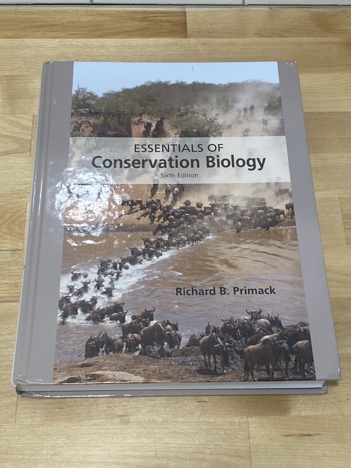 Essentials of Conservation Biology by Richard B. Primack: Used ...