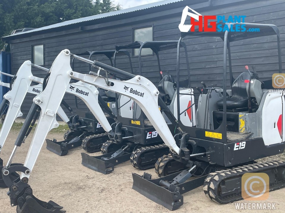 Bobcat E19 1.85 ton mini digger Expanding tracks 2021 1300 hours Kubota ...