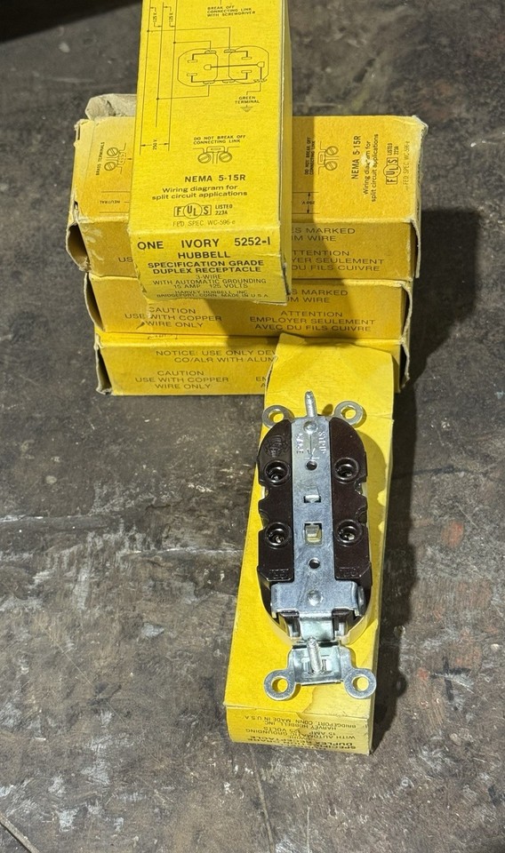 Qty (5) NEW Hubbell HBL5252 HBL5252I 15A Duplex Receptacle 125VAC 5-15R ...