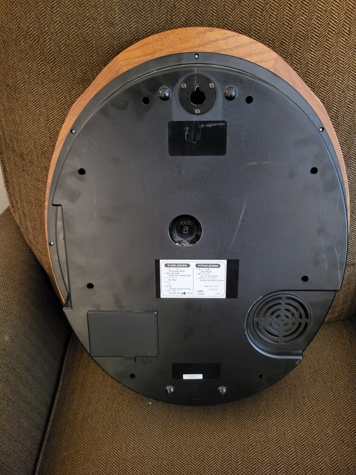 RARE Rhythm Small World Oak DWS Timecracker Sound & Magic Motion Clock ...