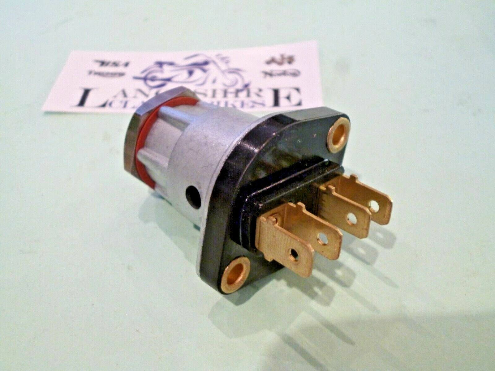 BSA B25 B44 A65 TRIUMPH T100 T120 TR6 LUCAS IGNITION SWITCH & KEYS ...