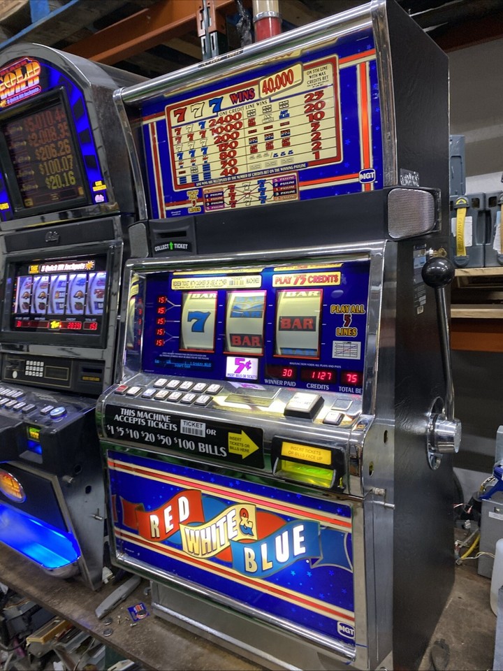 IGT S2000 Red White & Blue Slot MACHINE | eBay