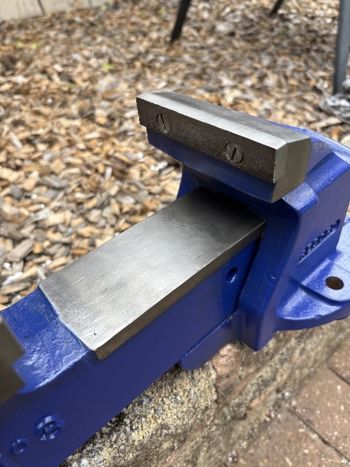 RECORD No 3 VICE - MADE IN ENGLAND - ENGINEERS/MECHANICS BENCH VICE ...
