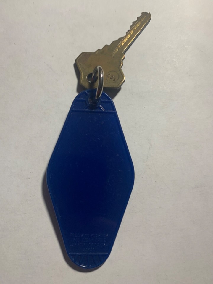 Rodeway Inn Hotel Motel Room Key Fob & Key Indianapolis Indiana #104 | eBay