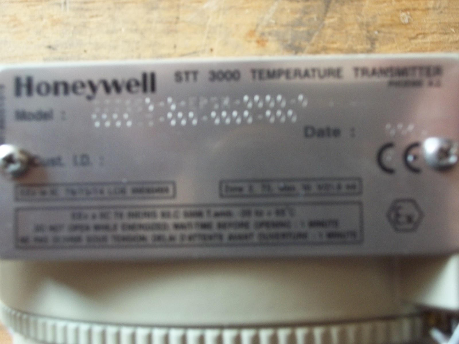 NEW HONEYWELL SMART TEMP. TRANSMITTER STT350-0-EPSM-0..... TYPE STT3000 ...