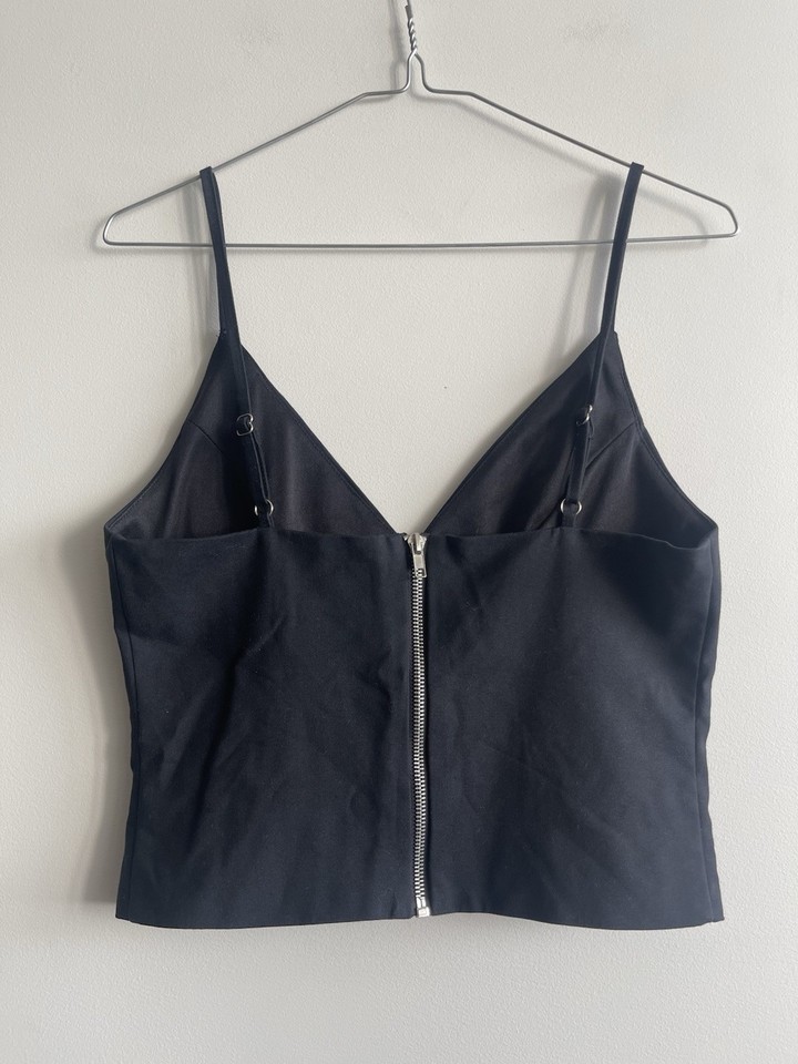 Maxim Women’s Black V Neck Fitted Crop Top Singlet Tank Zip Back (size ...