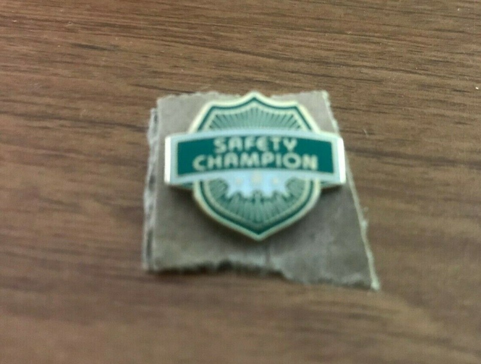 Hess Safety Champion Pin | eBay