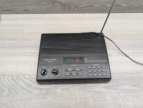 Realistic PRO-59 Scanner Model #20-401 Programmable Weather UHF Police ...