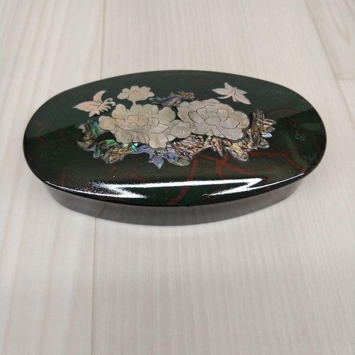 Y Korea Green Lacquered Jewelry Box with Pearl Shell Inlay, Flower ...