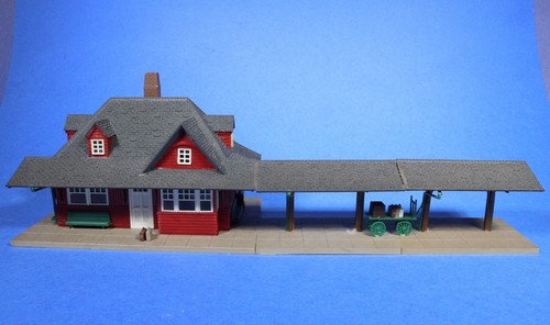 HO Scale Built-Up Rural Freight & Passenger Train Station | eBay