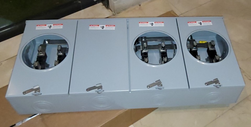 Siemens 270/200 A Talon UA3717-ZGF triple 3 Gang ringless type Meter ...