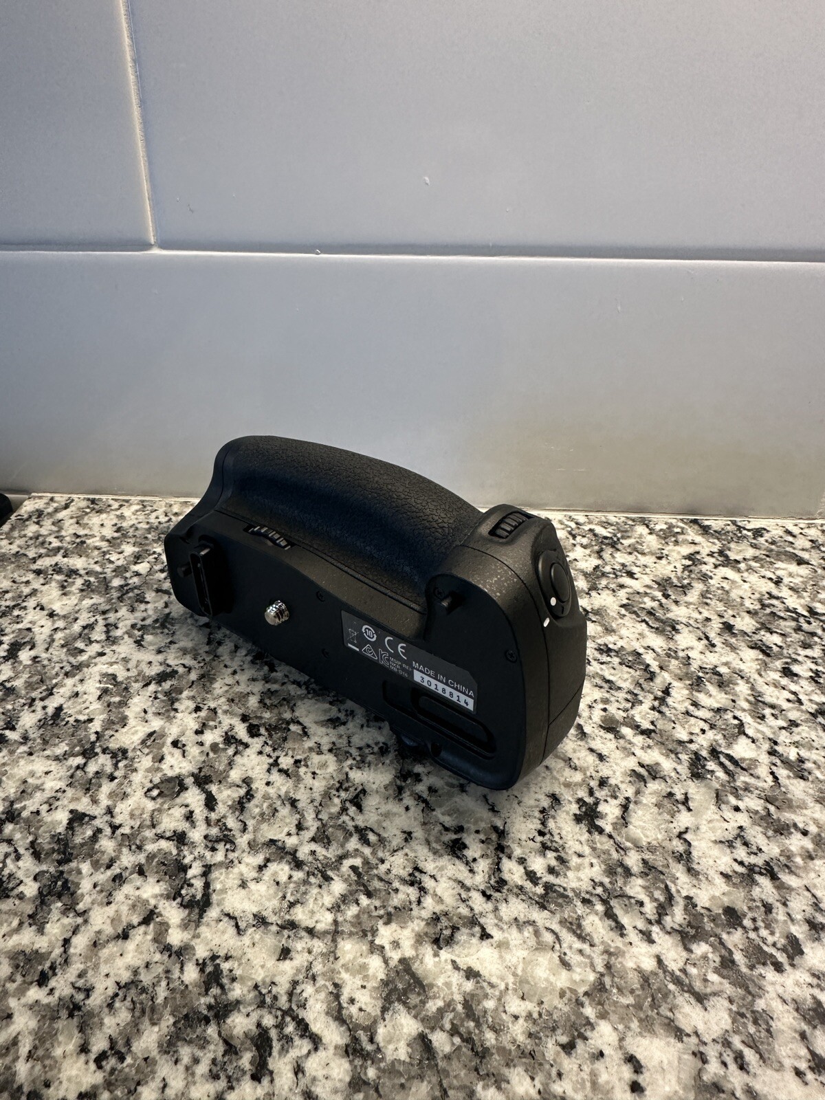 Genuine OEM Nikon MB-D16 Multi Power Battery Pack Grip for D750 | eBay