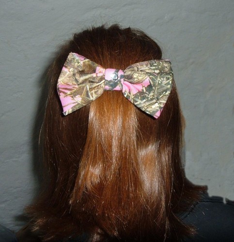 mossy oak break up real tree redneck camo camouflage neon pink hair bow ...