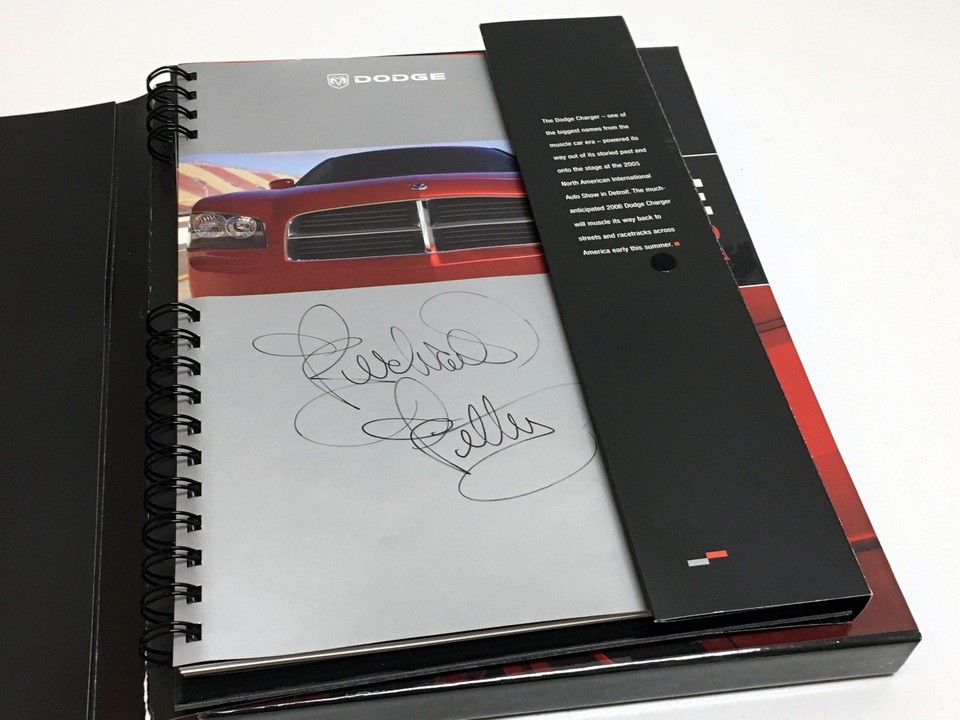 2006 Dodge Magnum Press Kit Brochure - Richard Petty Autograph | eBay