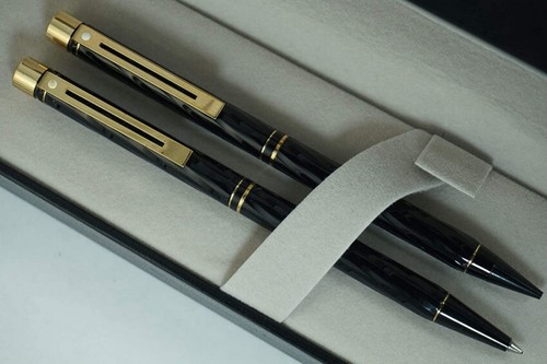 Sheaffer Made in the USA Signature Targa Spiral black Lacquer Pen and ...