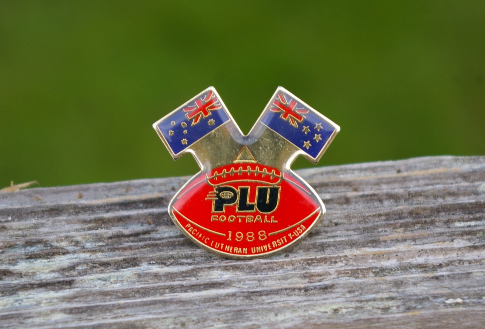 PLU Football 1988 Pacific Lutheran University USA Metal & Enamel Pin ...