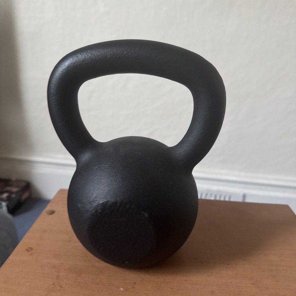 Chase Fitness 4 - 40kg Kettlebells Cast Iron Weight Fitness Exercise ...