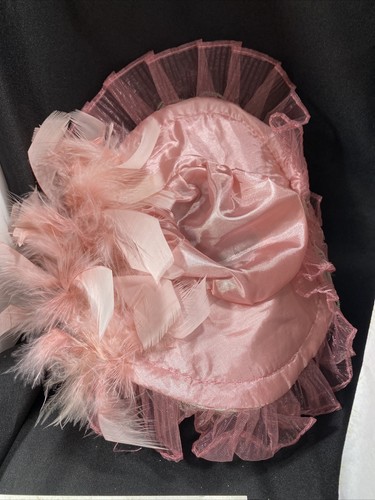 Item# 13099 Lovely Lenore Doll Heritage Signature Collection Doll With ...