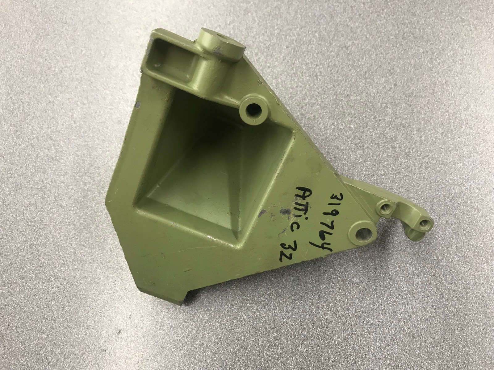 NOS OEM EVINRUDE JOHNSON OMC BRP Bracket Port PN 0319764 ATTIC49 | eBay