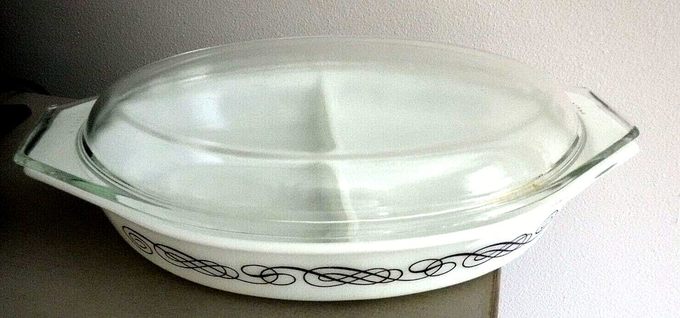 Vintage Pyrex Banking Dish Divided with Cover Design is "Filigree" 1 1/ ...