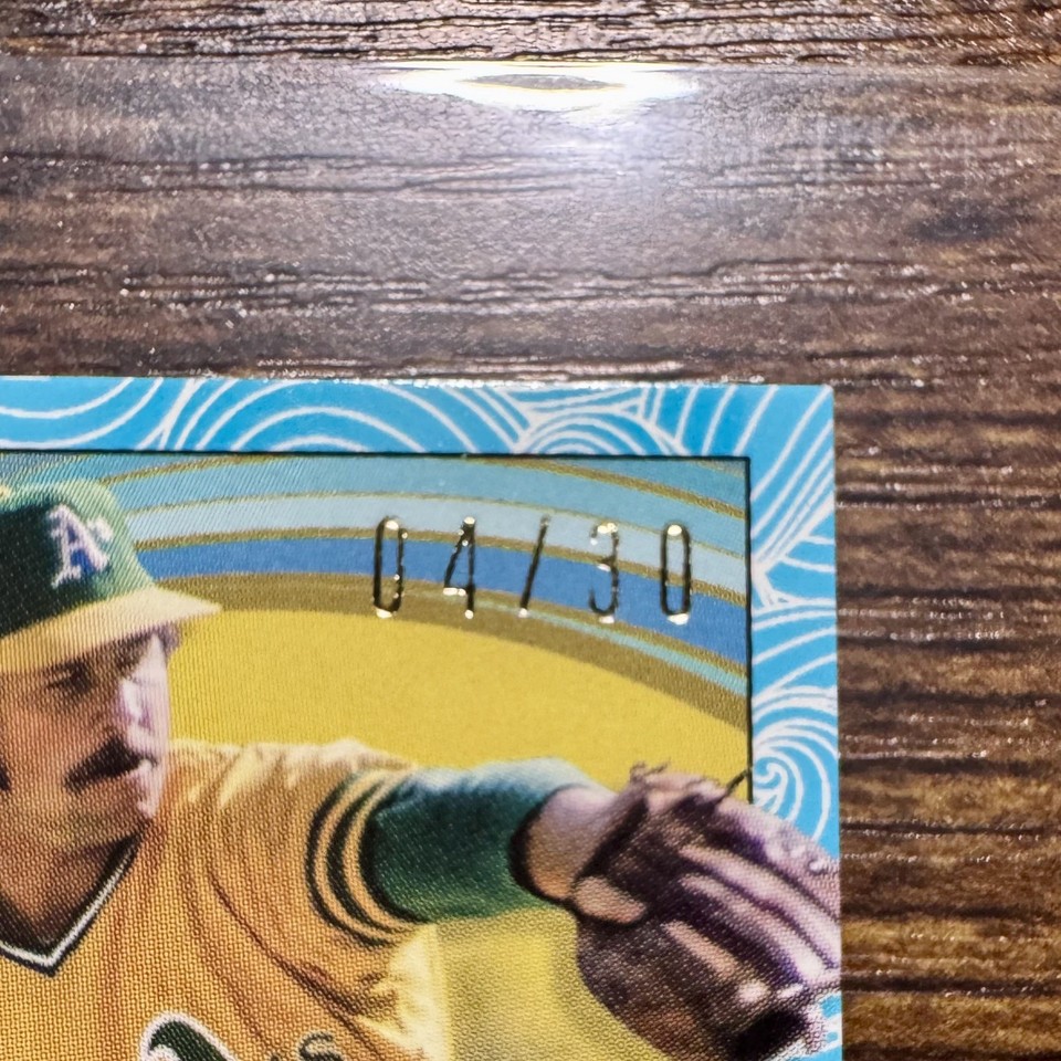 2022 Topps Rip Mini Catfish Hunter #MRIP-CH Riptide Parallel /30 SP ...