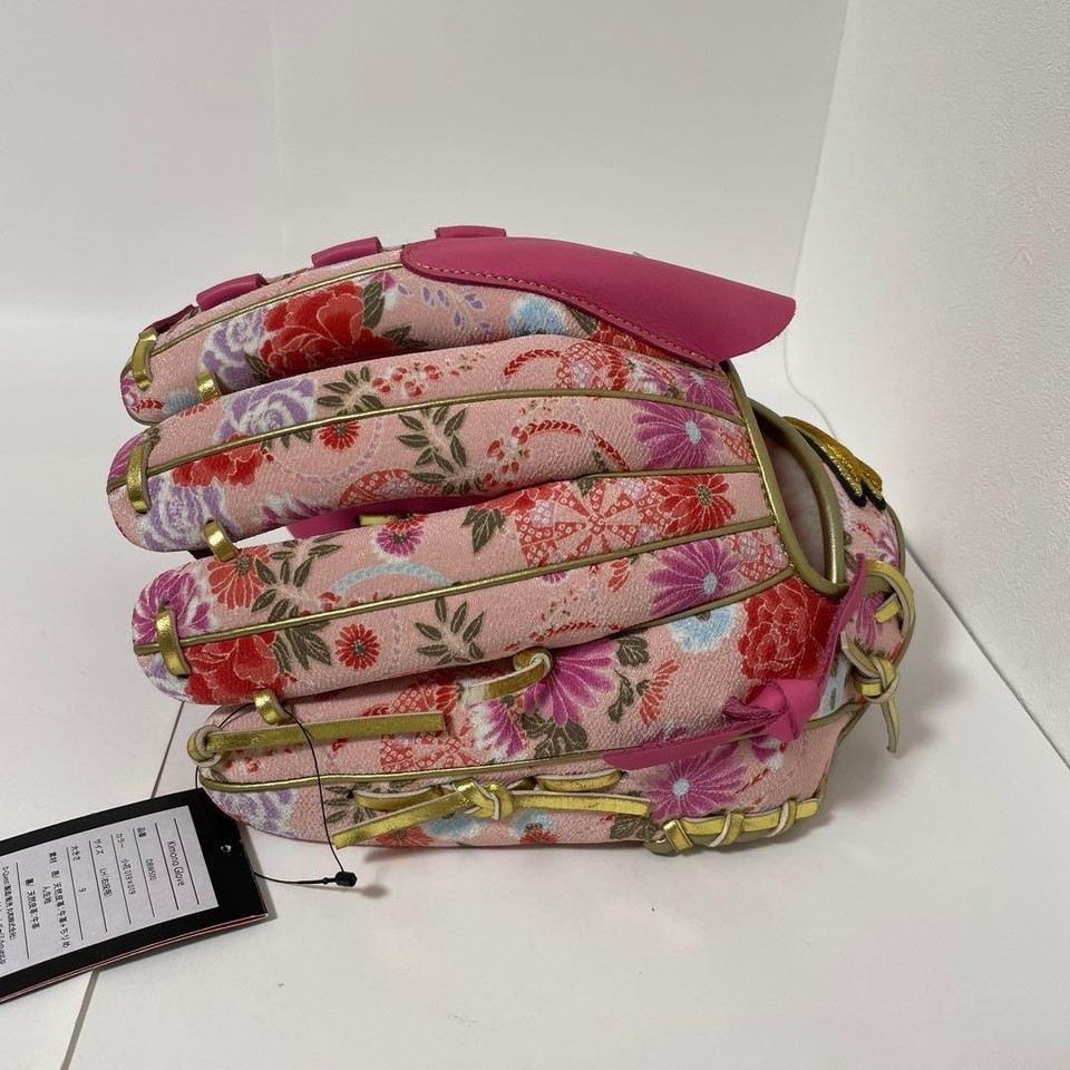 D-Quest Kimono DBW500 11.5" Pitcher Glove RHT Pink Floral Gold Trim ...