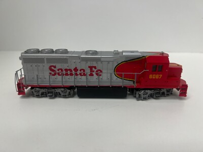 HO SCALE SANTA FE # 6067 GP-40 DIESEL LOCOMOTIVE | eBay