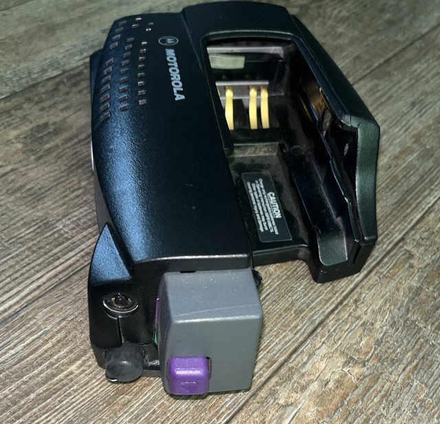 Motorola NTN8560F XTVA Convertacom Mini-uhf Xts5000 Radio Vehicular ...